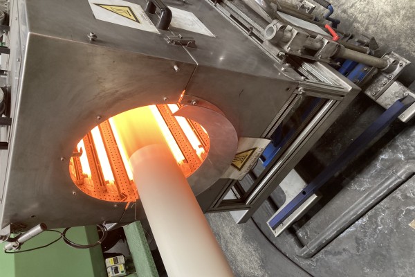 Infrared heat for plastic tubes